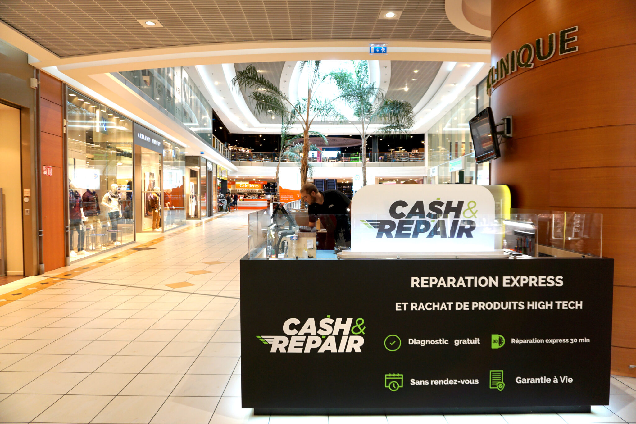 Chronologie - Franchise Cash and Repair